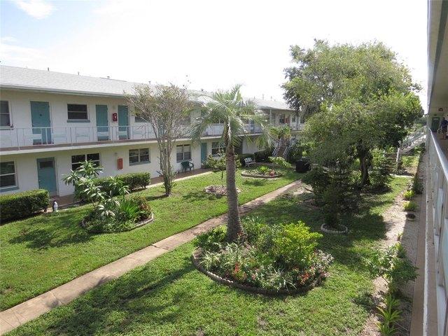5815 18th St N Apt 16, Saint Petersburg, FL 33714