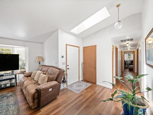 5815 19th Court SE