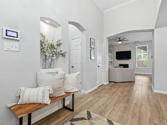 5816 Bentley Lane
