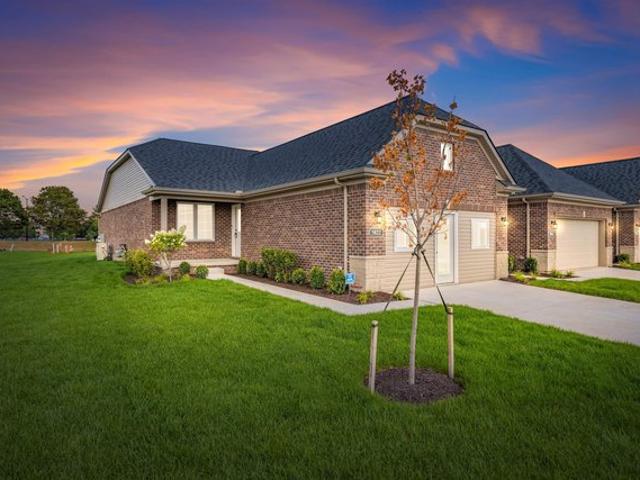 5816 Greenview St Unit 2, Warren, MI 48092