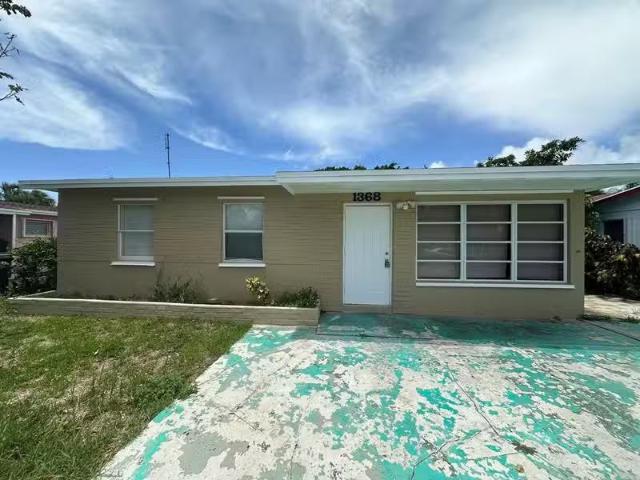 58177654 1368 8th St