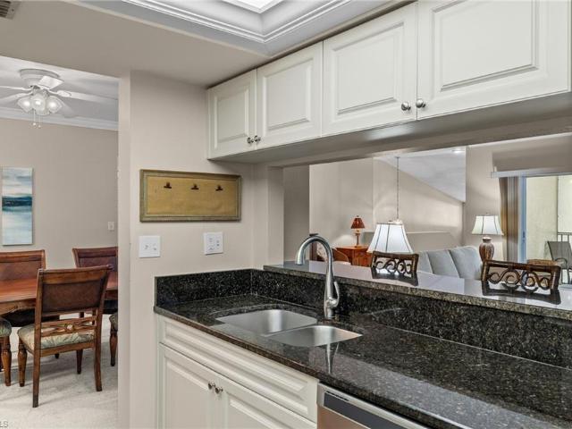 5817 Glencove Dr, Unit 405, Naples, FL 34108 | MLS #224077