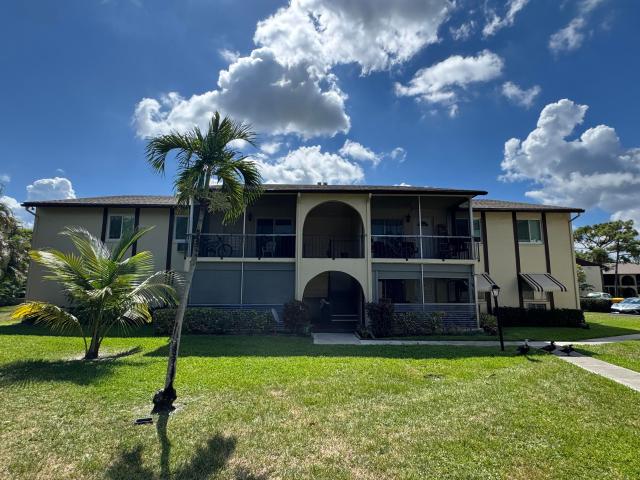 5817 La Pinata Blvd, Unit B1, Greenacres, FL 33463 | MLS #B26018 | Compass