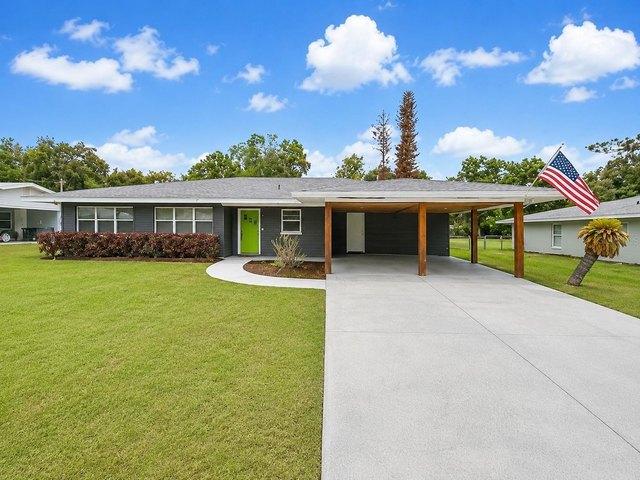 5817 Lake Breeze Ave, Lakeland, FL 33809