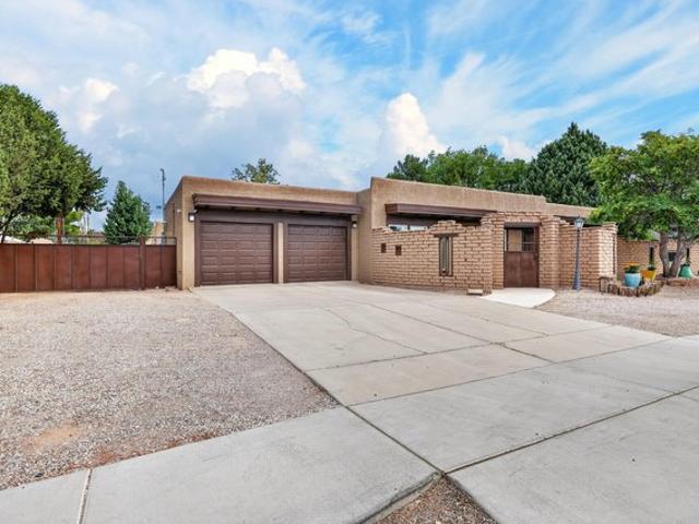5817 Western Trl NW, Albuquerque, NM 87120