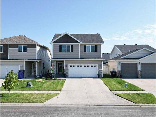 5817 57th Ave S, Fargo, ND 58104