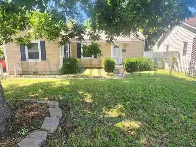 58185695 522 Iowa St