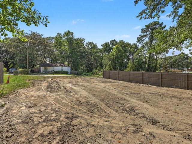 5818 Knight St, Hanahan, SC 29410
