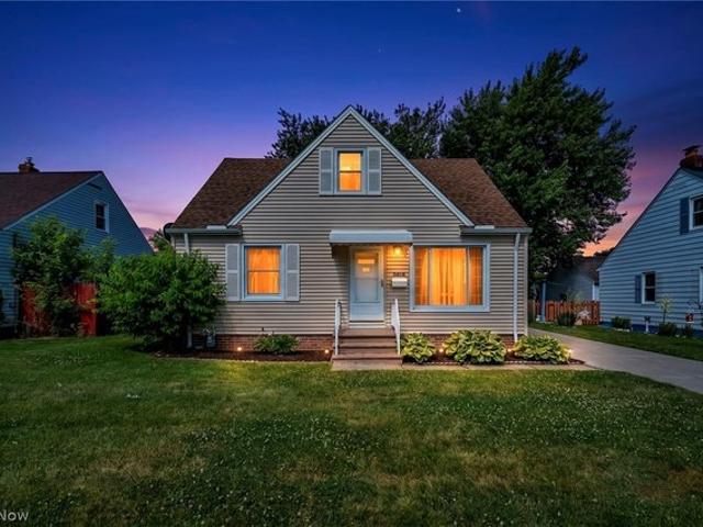 5818 Smith Rd, Brook Park, OH 44142