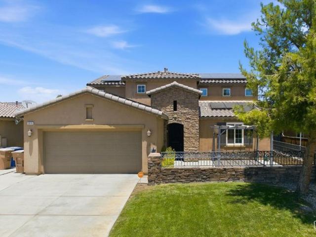 5818 Warren Ridge Dr, Bakersfield, CA 93313