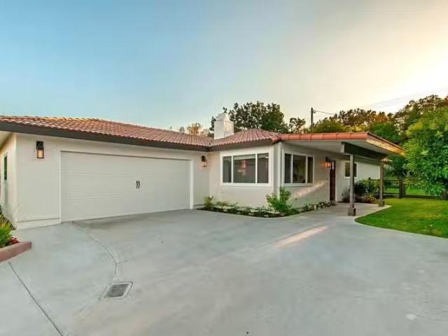 58192099 2320 8th St