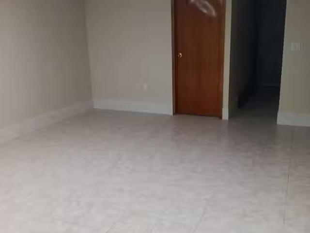 58192526 2523 East 19th Street #1f