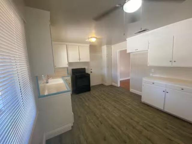 58197664 1950 E Simpson Ave