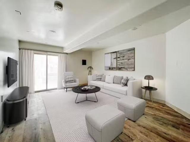 58197638 245 N Vulcan Ave