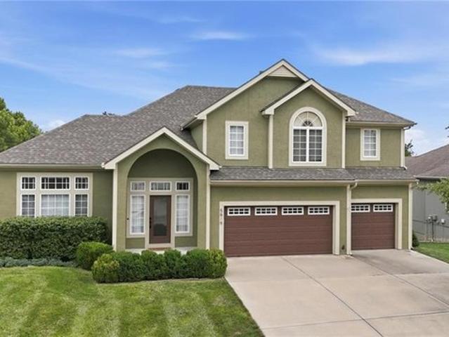 5819 N Liberty Ave, Kansas City, MO 64118
