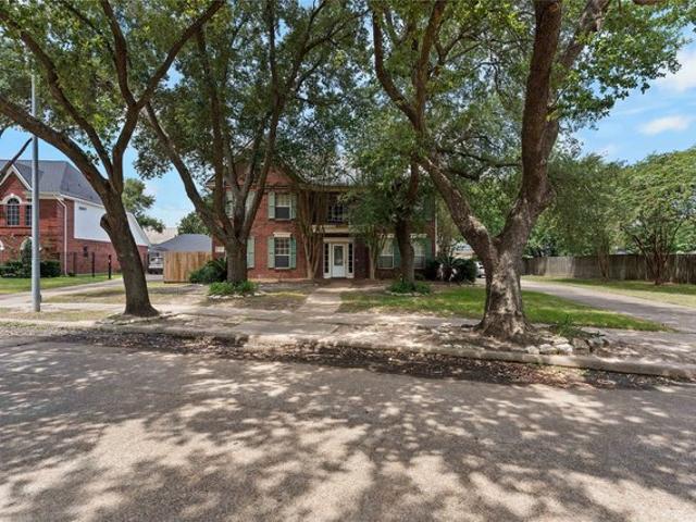 5819 Eldridge Glen Dr, Houston, TX 77041