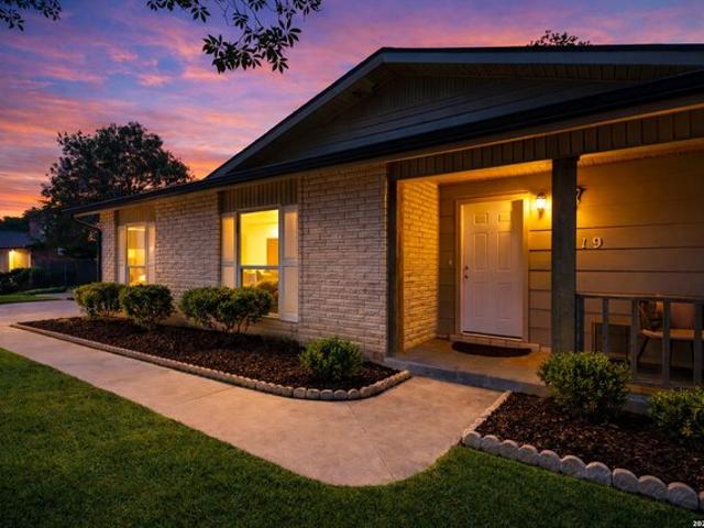 5819 Pineway St, San Antonio, TX 78247