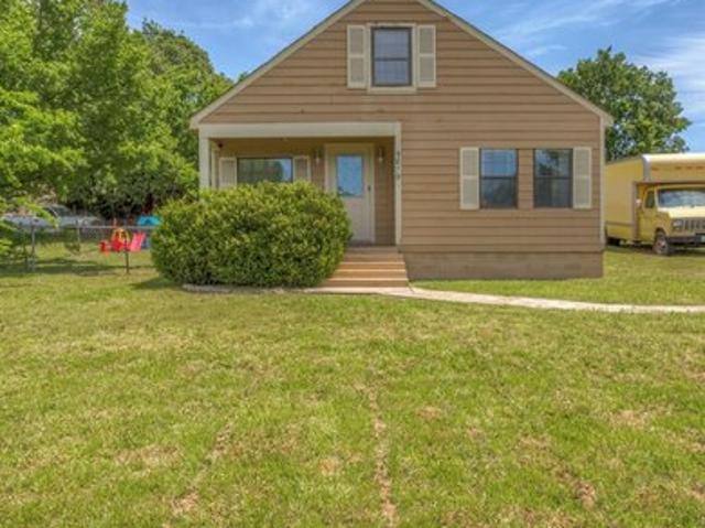 5819 S 32nd West Ave, Tulsa, OK 74107