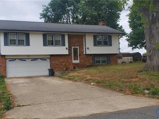 5819 Up A Way Dr, Fredericksburg, VA 22407
