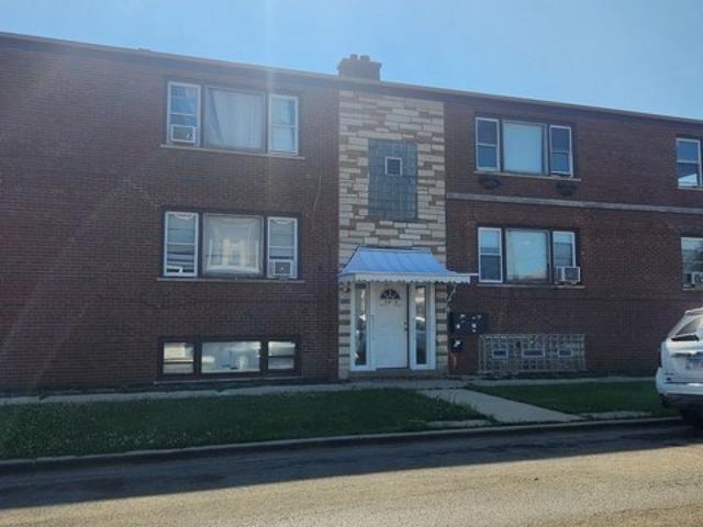 5819 W 16th St, Cicero, IL 60804