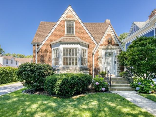 5810 N East Circle Ave, Chicago, IL 60631