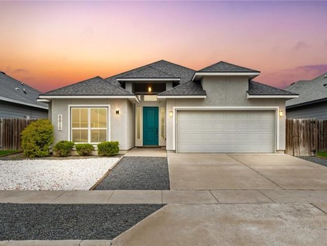 5810 Bella Di Giorno Dr, Corpus Christi, TX 78414