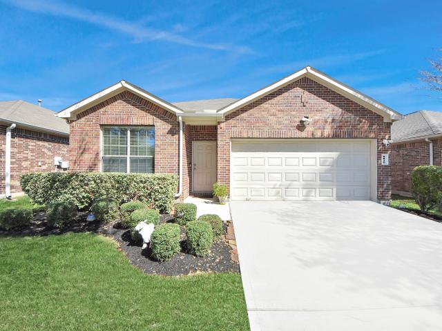 5810 Camelia Evergreen Lane