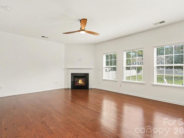 5810 Castlecove Road