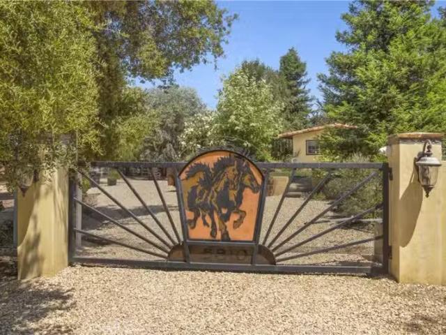 5810 Colodny Dr, Agoura Hills, CA 91301 MLS# SR25075799