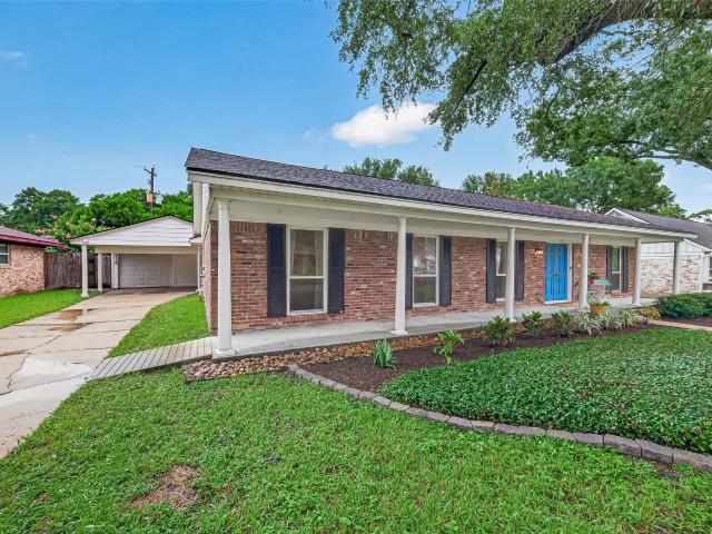5810 Creekbend Drive