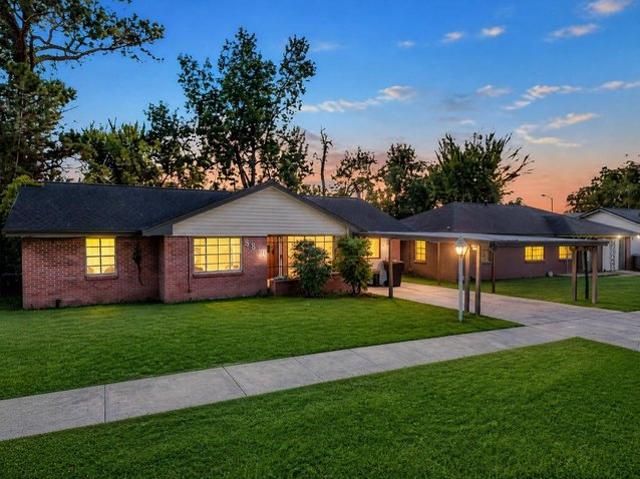 5810 Langley Rd, Houston, TX 77016