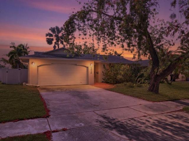 5810 Venetian Blvd NE, St. Petersburg, FL 33703 | MLS #TB8502