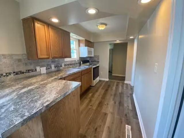 58111140 918 Kentucky Ct