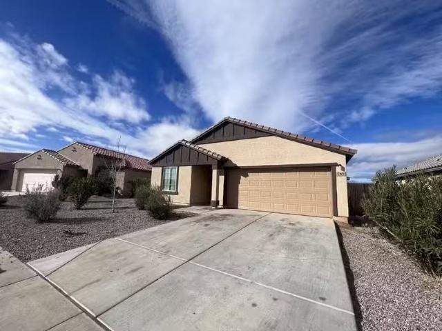 58119281 769 S Silvercreek Ln