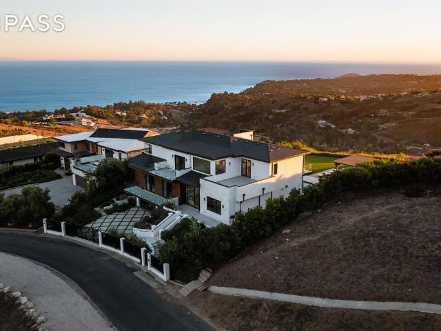 5811 Murphy Way, Malibu, CA