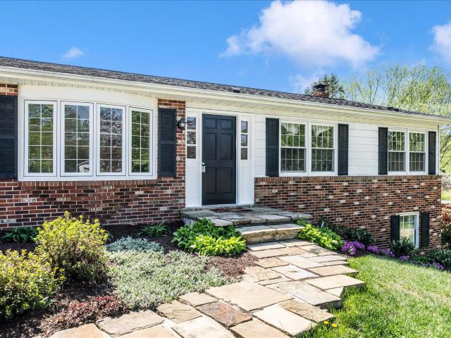 5811 Corporal Jones Court