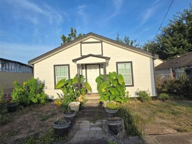 5811 Eastwood St, Houston, TX 77021