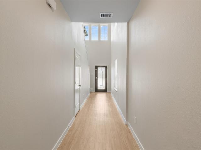 5811 Quest Valley