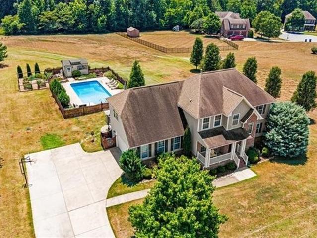 5811 Stanley Huff Rd, Summerfield, NC 27358