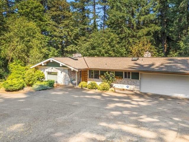 5811 Vickery Ave E, Tacoma, WA 98443