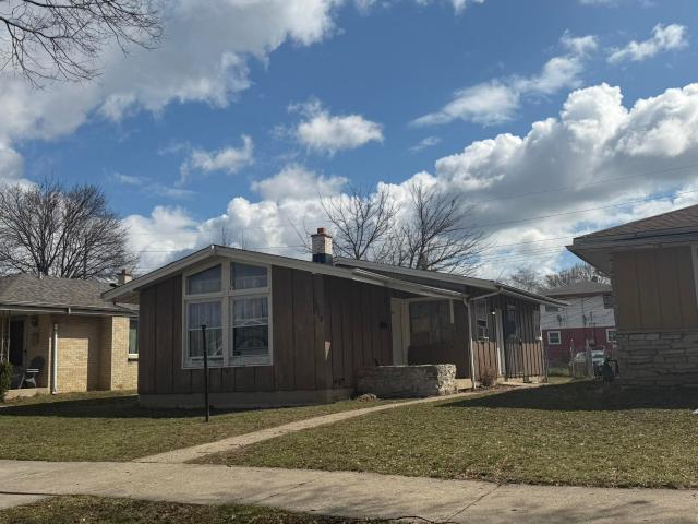 5812 N 77th St, Milwaukee, WI 53218 | MLS #1957 | Compass