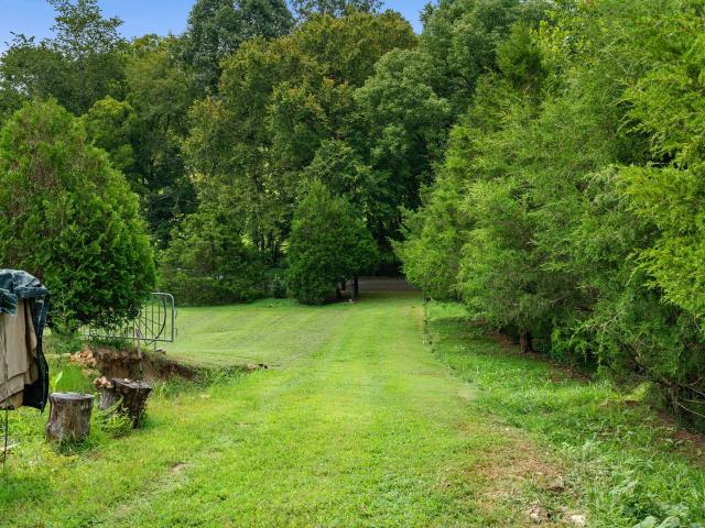 5812 Buckner Loop Rd