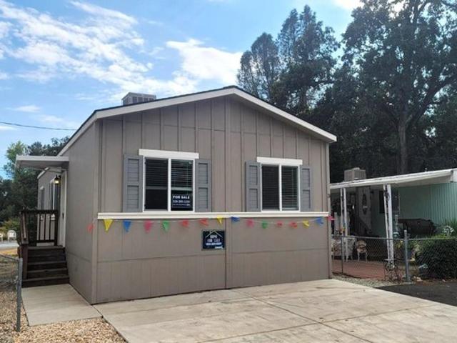 5812 Cedars Rd Spc 3, Redding, CA 96001