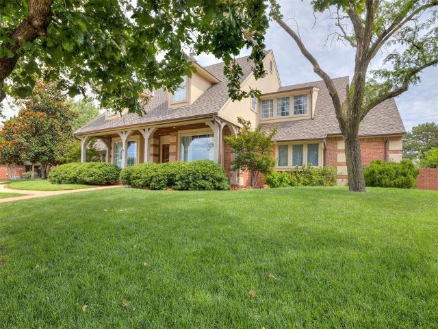 5812 Country Club Drive
