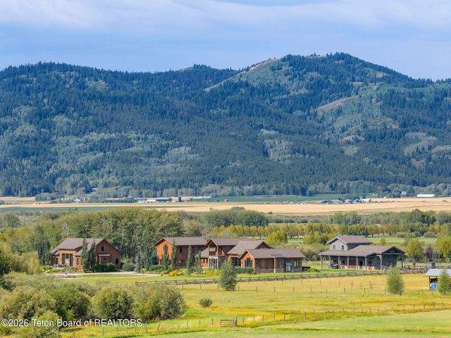 5812 Dragonfly Ln, Victor, ID 83455