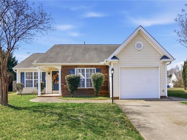 5812 Huckleberry Ct, Winston Salem, NC 27105