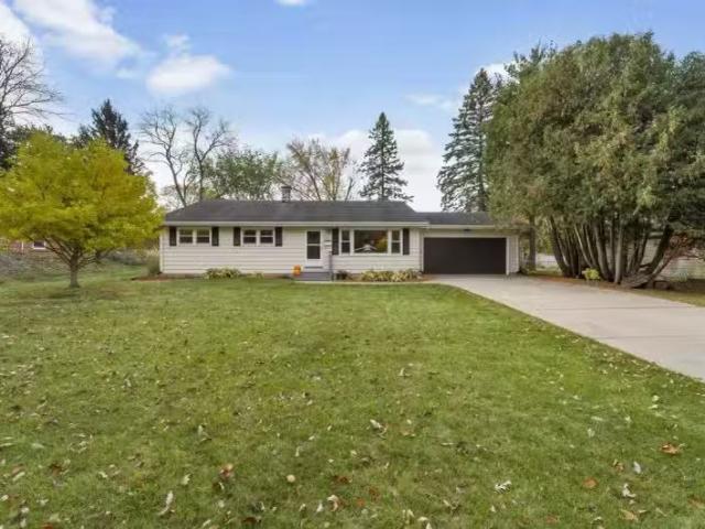 5813 Bartlett Ln, Madison, WI 53711 MLS 1988700