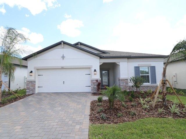 5813 Freesia Dr, Lakeland, FL 33811