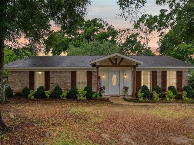 5813 Ryals St, Satsuma, AL 36572