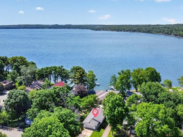 5813 Roosevelt St, Middleton, WI 53562
